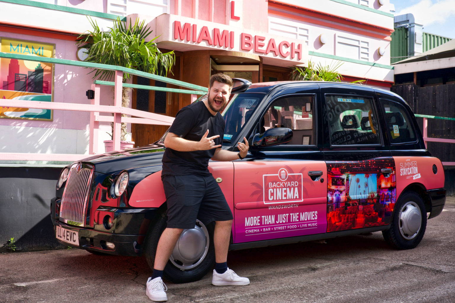 Taxi Advertising London, UK - Black Cab Advertising | Taxiadvertising.com